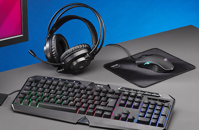 Gaming Gifts: Presents For Gamers & Gaming Gadgets